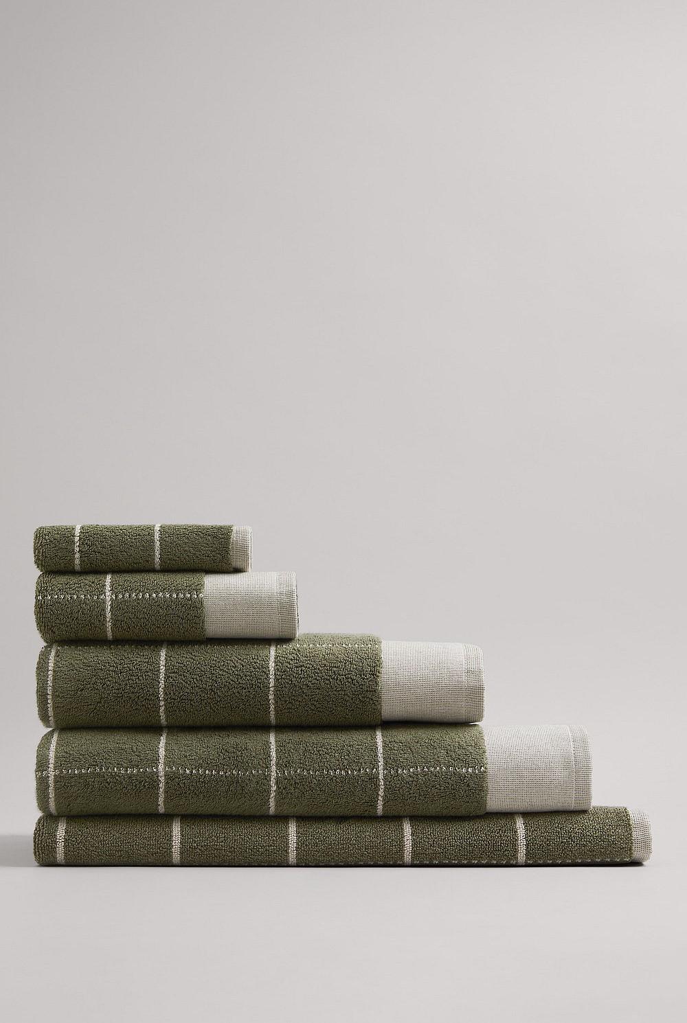 Olive Kiko Australian Cotton Bath Towel - Towels & Mats | Country Road
