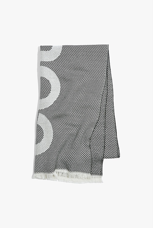 Black Country Road Woven Scarf - Hats, Scarves & Gloves | Country Road